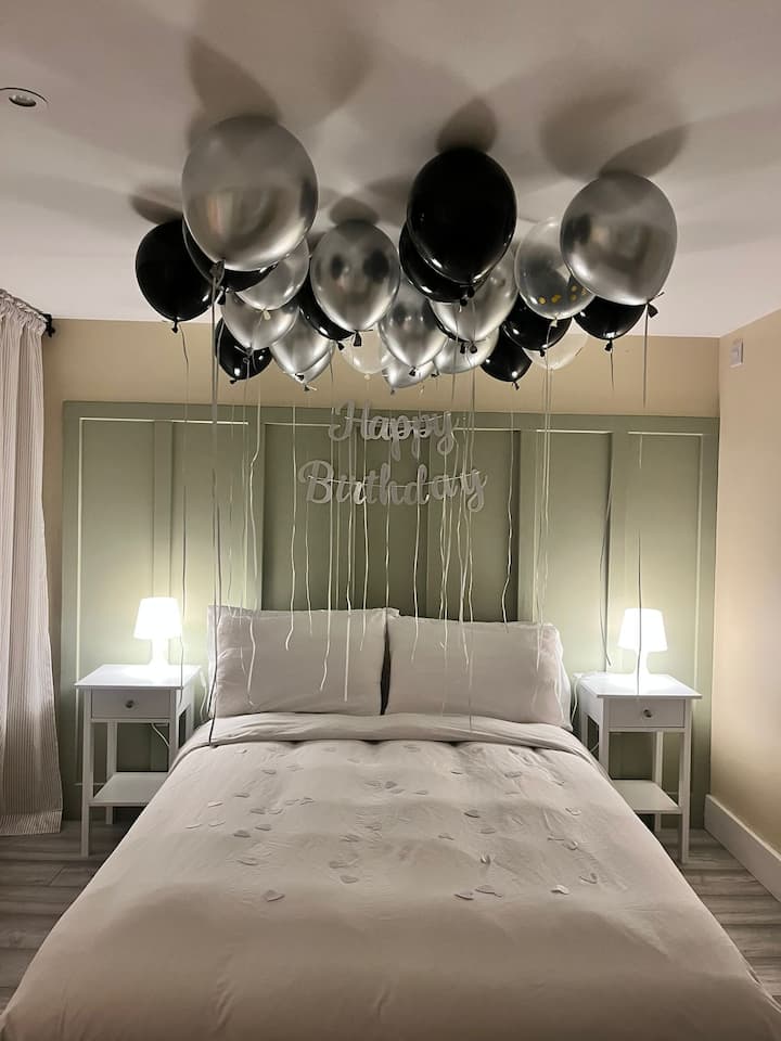 Stansted Escape With Hot Tub, Sky & Nature Walks - London Stansted Airport (STN)