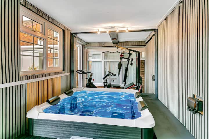 Aspen Cl – 4 Bedroom Retreat With Spa, Sauna & Gym - Aylesbury