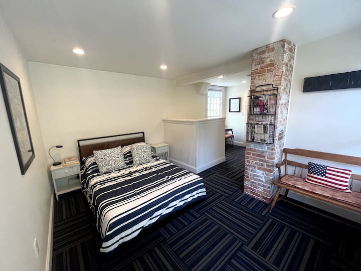Cozy Bungalow In Hingham - Nantasket Beach, MA