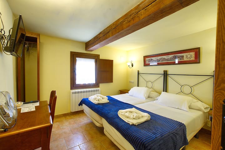 Hostal San Pedro Habitación 302 - Cuenca