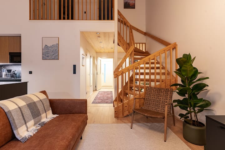 Warm Nordic Townhouse With Sauna & Forest Views - Rovaniemi