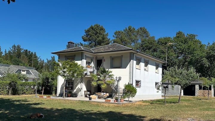 Refugio Rural A Revolta - Lugo, España