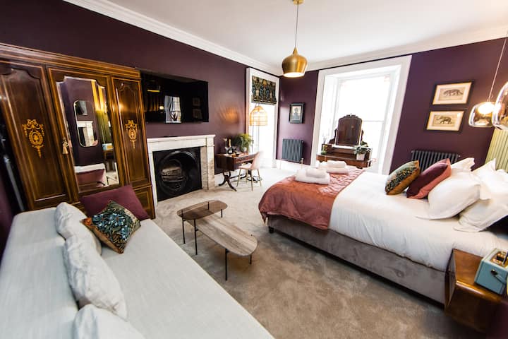 Book The Whole Of Skeldale House. 7 Luxury Studios - Hawes