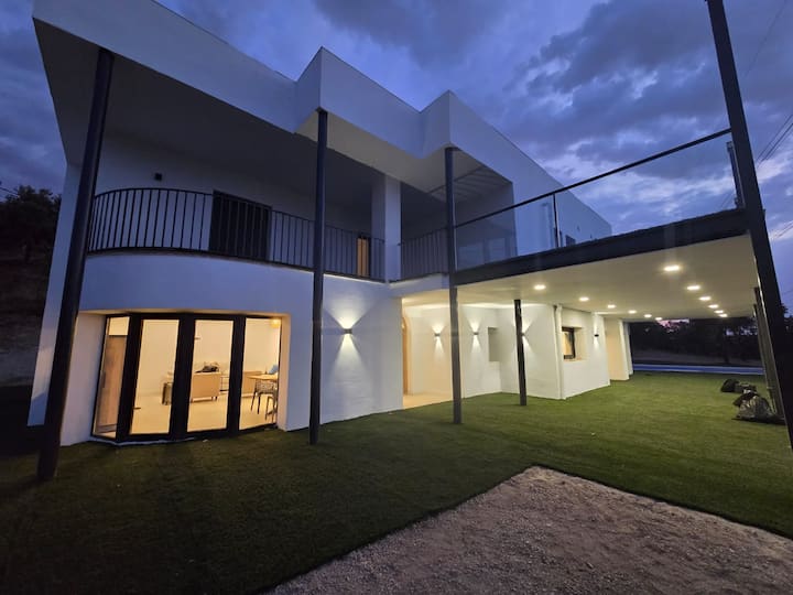The White House - Talavera de la Reina