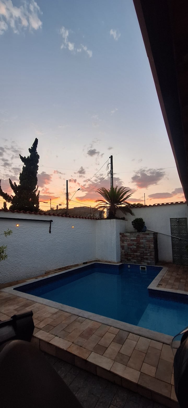 Casa Em Peruíbe C/piscina, Churrasqueira E Ar-cond - Peruíbe