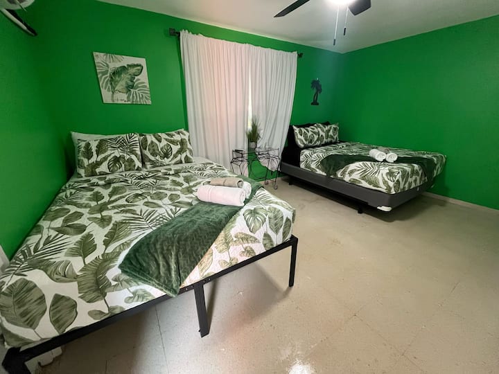 Casa Nethers - Jacuzzi, Ac, Wi-fi, On Site Parking - San German