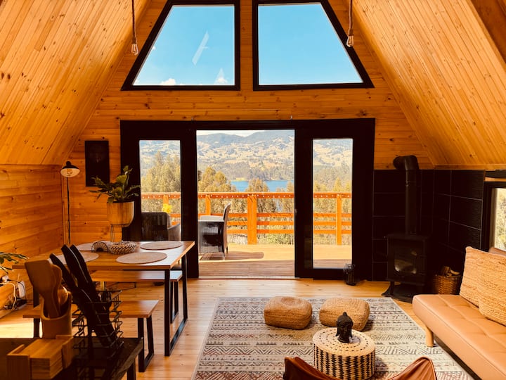 Chalet En Embalse, Chimenea, Terraza Vista Lago - Colombia