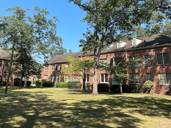 Charming Heathwood Condo: Usc Ft Jackson Hospitals - Columbia, SC
