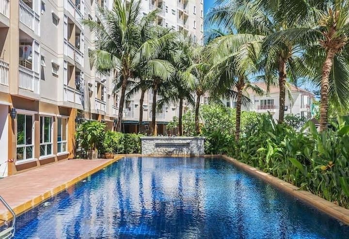 Chilling Downtown Cozy 2 Bedroom Condo City View - Phuket