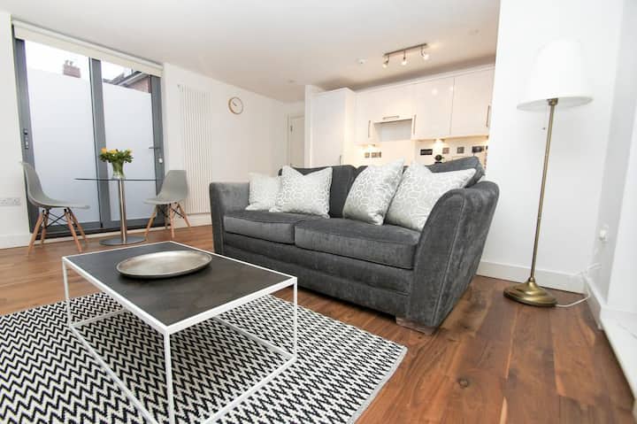 Fabulous Location In Hove! - Brighton