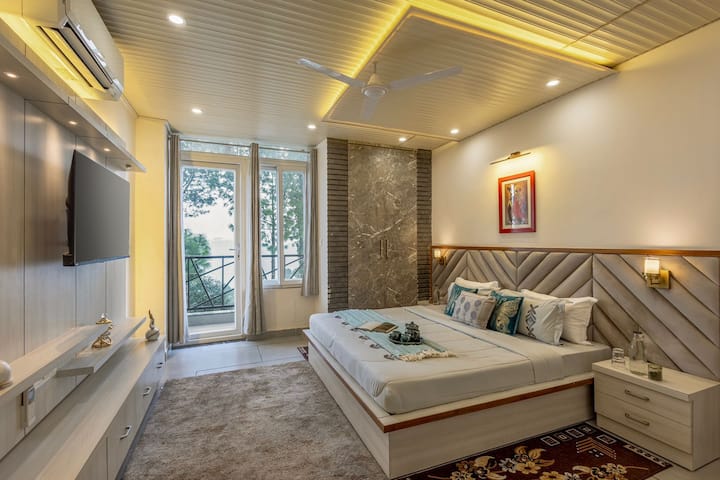 Velvet Hills Barog 3 Bhk Villa - Solan