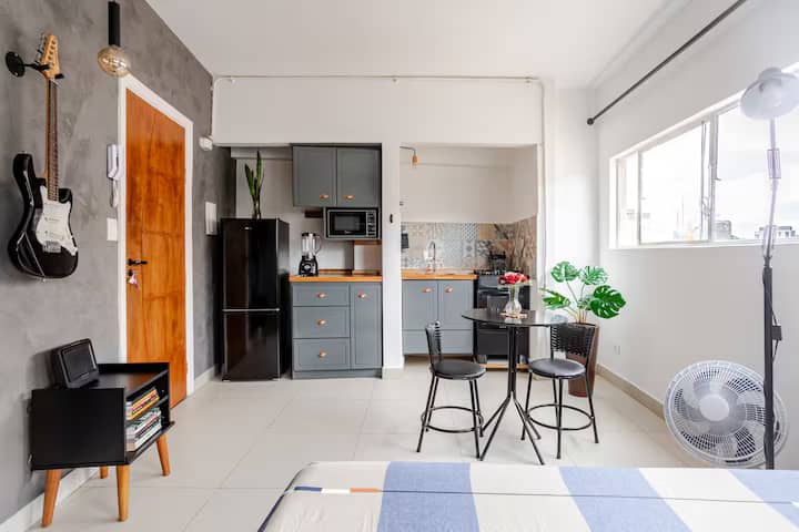 Studio Boutique - Em Frente Ao Metrô Anhangabaú - São Paulo