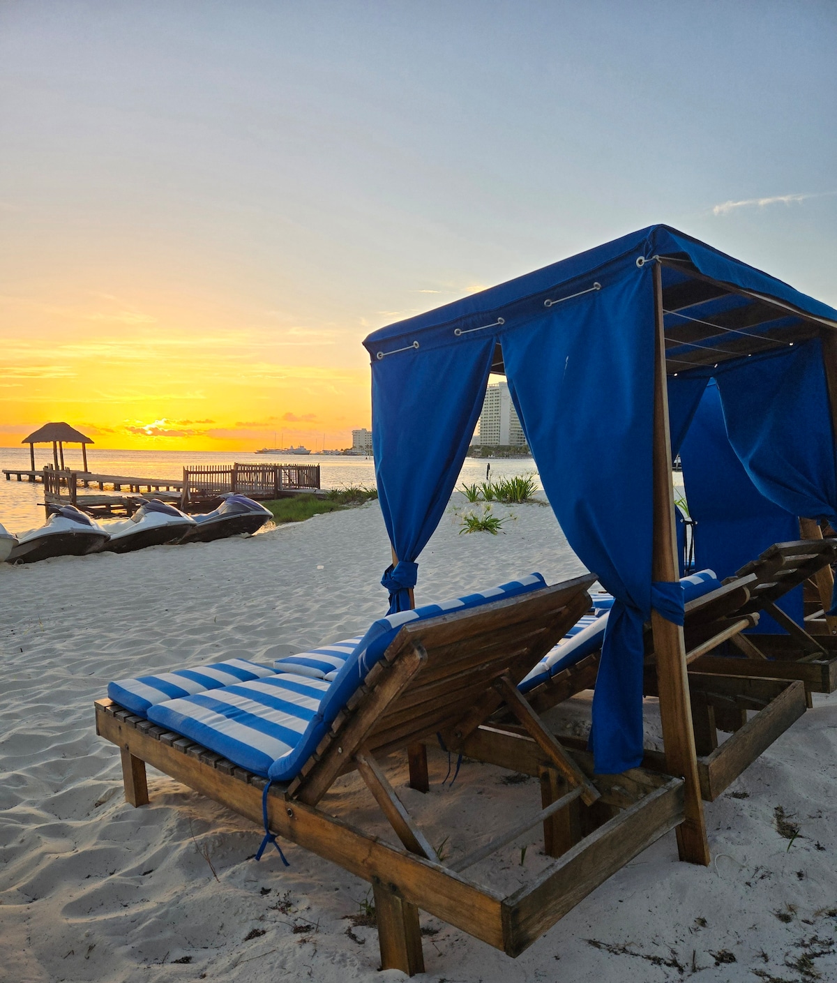 Studio 6, sea view and 15 steps from the beach. - Apartments for Rent ...