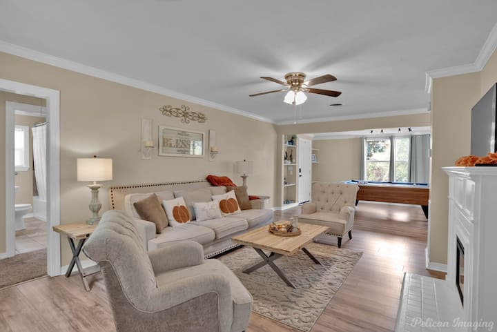 Cozy Lakeside Cottage - Shreveport, LA