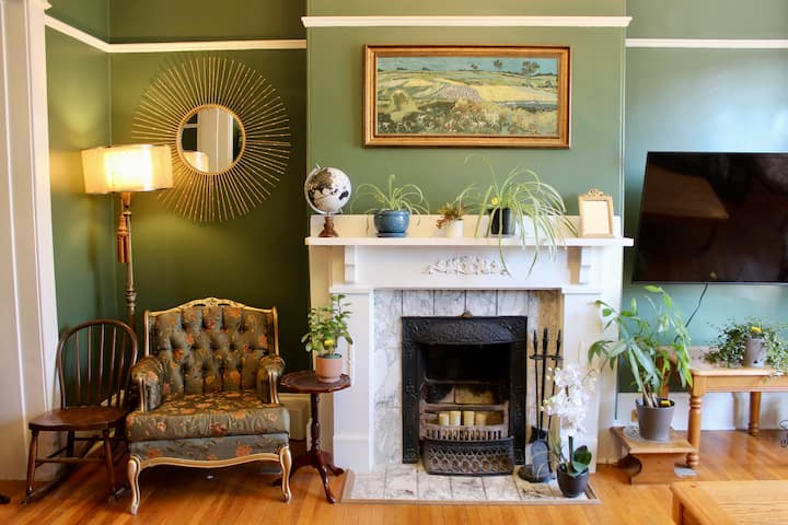 The Lacour House - Historic 4br On Quidi Vidi - St. John’s