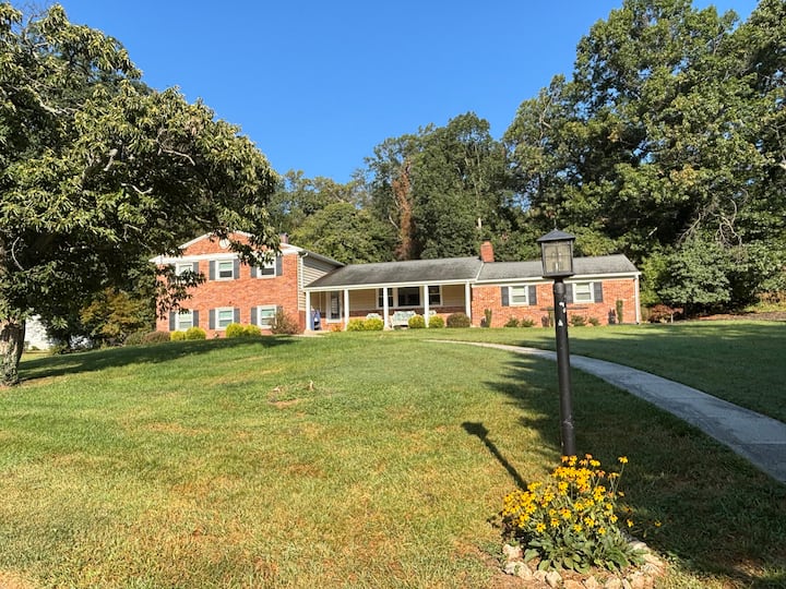 1+ Acres! Long/short Term—check Our Calendar! - Towson, MD