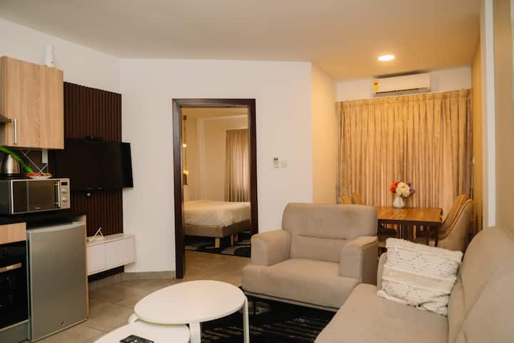 Placid 1 Bedroom Hideout At Oasis Park Residences - Accra