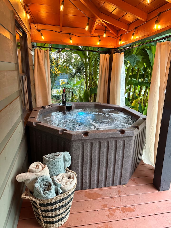 Cozy Cabin•hot Tub•walk To Downtown - Ellijay