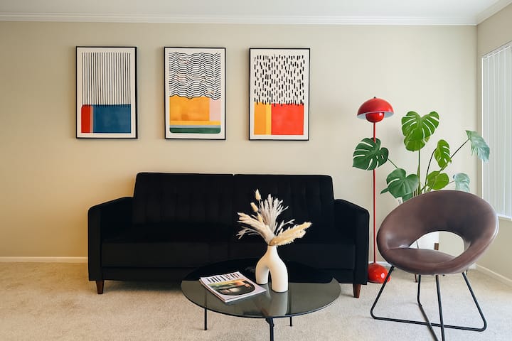 New! 1bed Room Condo With Parking | Superhost - Baldwin Hills - Los Angeles