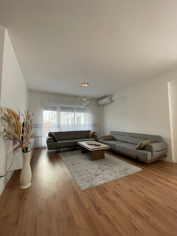 Tophane Apartment - Kosova
