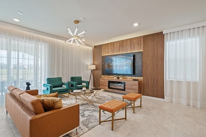 9 Bd/ 6 Ba Sleeps 23! Windsor Island (4281 La) - Florida