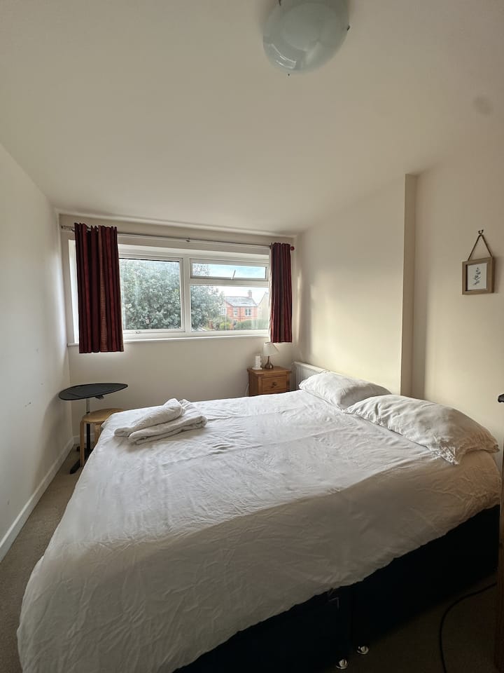 Welcoming Home: Please Read Full Listing - Wrexham