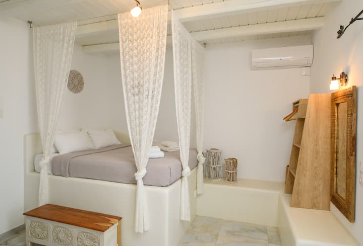 Castellano Studios - Chora Amorgos No10 - Greece