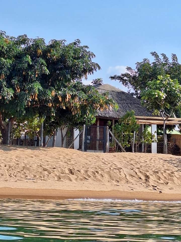 Jb Beachfront Cottage - 말라위