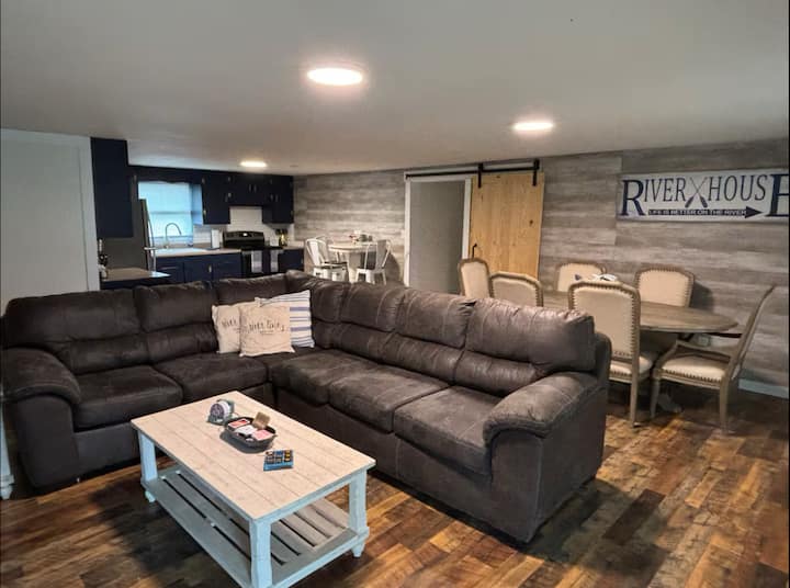 River Cottage Sleeps 8; 5 Miles From Montauk - Montauk State Park, Salem