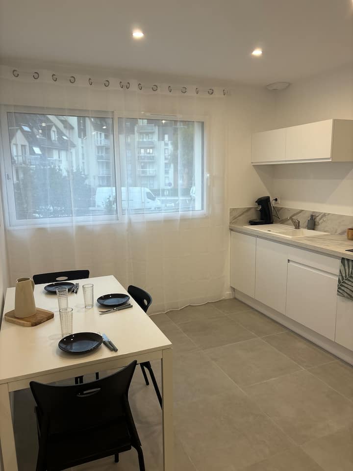 Appartement Moderne Centre-ville. - Ballan-Miré