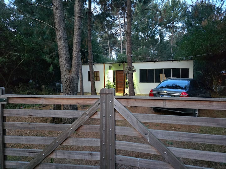 Alquiler Casa Para
7 Personas A 4 Cuadras Playa - Cuchilla Alta