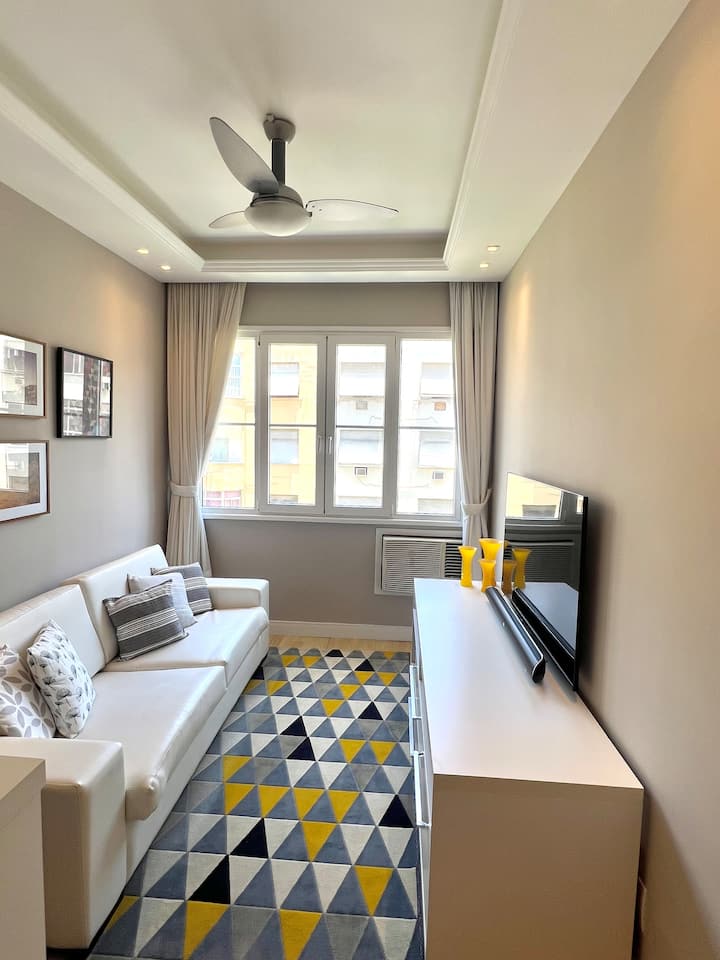 Comfortable Apt With Street View - Beach Access - Ipanema