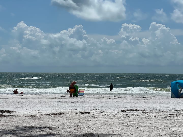 Buttworth Inn (Rv) Budget Friendly! - Bradenton, FL