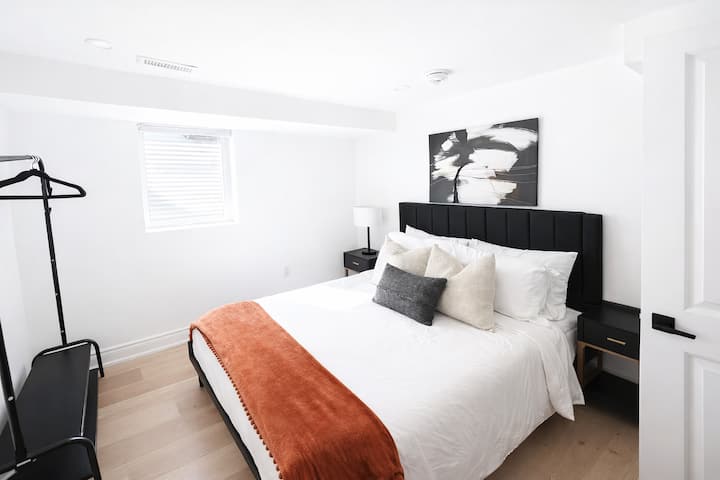 2 Bed Near Falls, Buffalo, New Battery Plant - Port Colborne