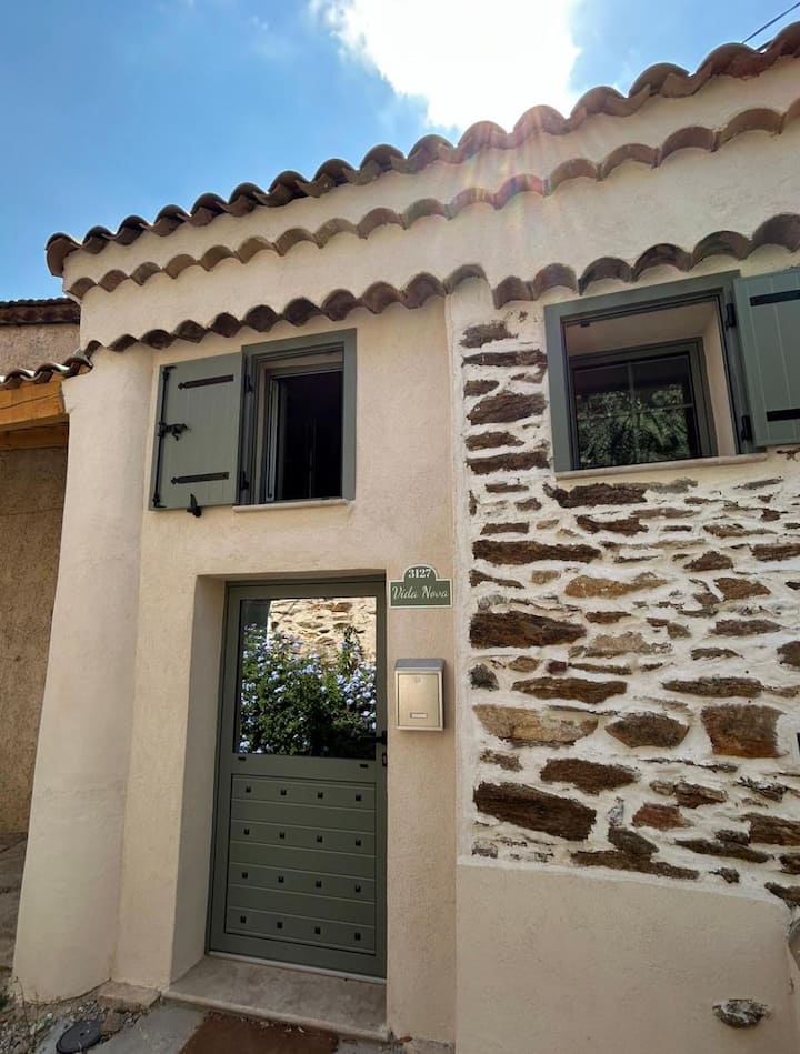 Véritable Havre De Paix Entièrement Rénové Piscine - Côte d'Azur