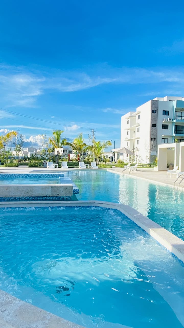 Bright & Modern Retreat | 3 Pools | Near Downtown - Punta Cana