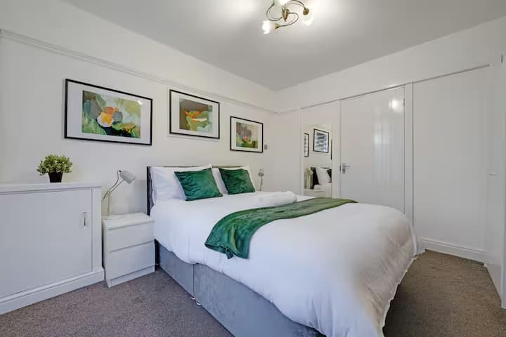 Home In Anfield - Liverpool