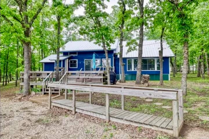 Blue Belle Private Lakeside Cottage - Lake Texoma