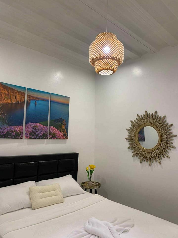 Cityscape Bed&bfast Premiere Room - Tanay