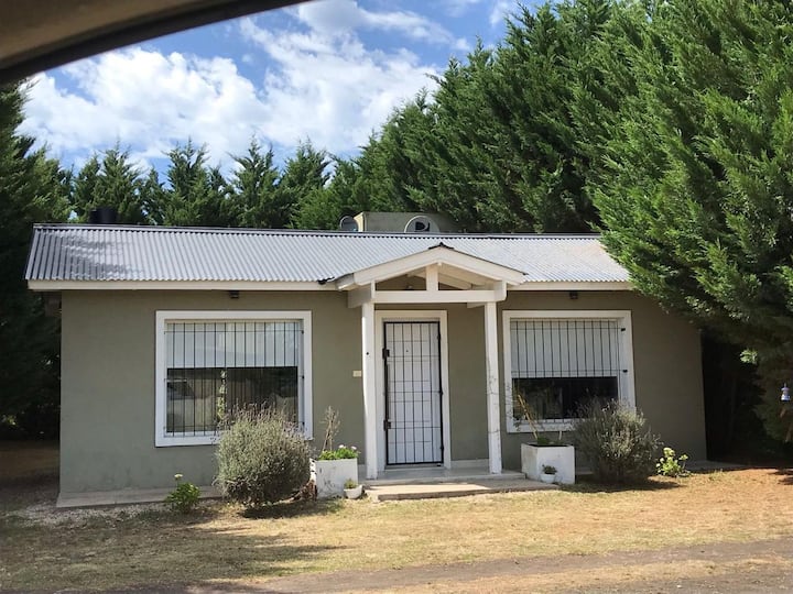 Casa Familiar Los Pinos - Miramar