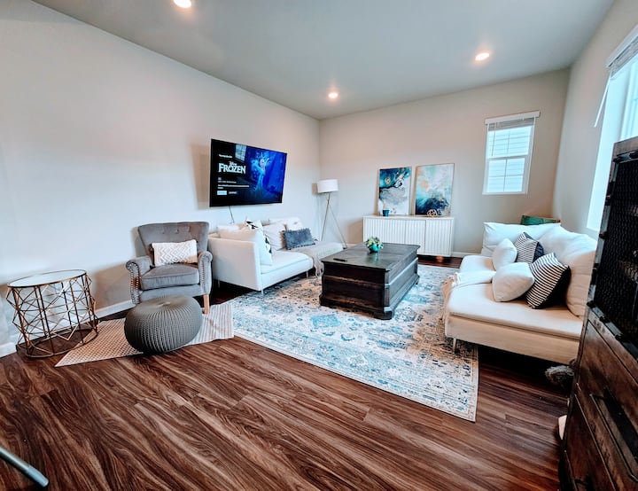 Chic, Private Apt Home Near Outlets At Castle Rock - Castle Rock, CO