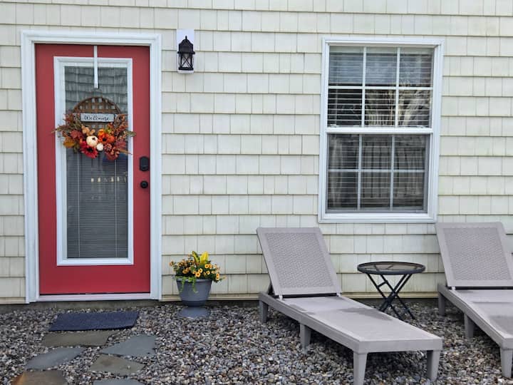 Sweet "Suite" Retreat In Charming Kure Beach - Kure Beach, NC