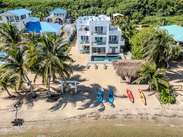 Beachfront Villa W/ Pool In Hopkins - Belize