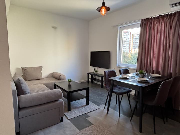 Snowflake Apartment - Skopje