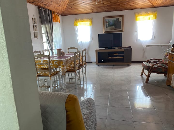 Bleu Ocean, Vous Propose Un Appartement - Deshaies