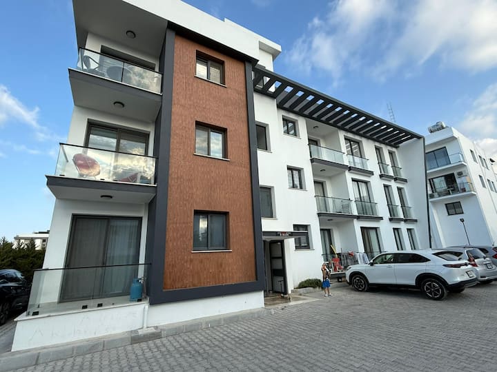 2+1 House In Kyrenia Close To Merit Hotel Casinos - Girne