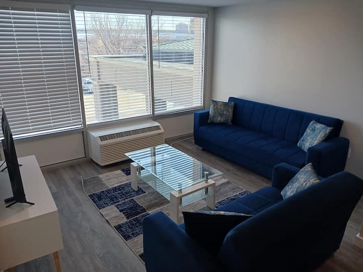 Private Furnished 1bed Lux Amenities Free Parking - Hartford, CT
