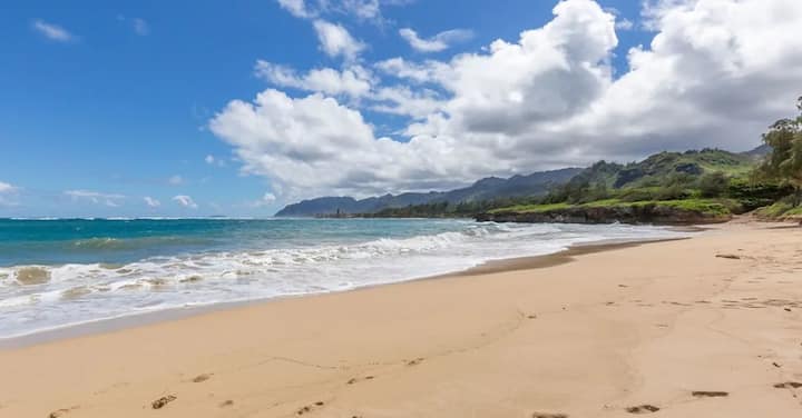 Sea Cliffs Getaway–waterfront | Ac |October Deals! - Laie, HI