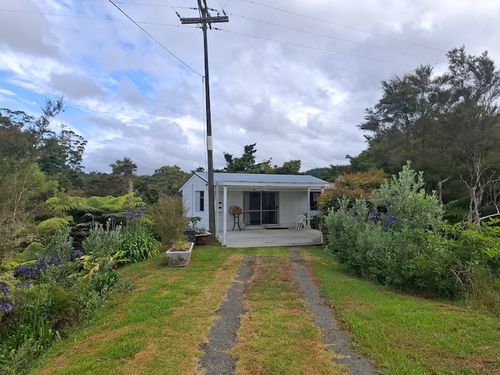 Pateke Falls Cottage - River And Farm Life - Hikurangi