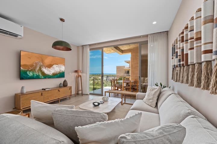 Partial Ocean View, Pool & 7 Min Walk To Beach - Cabo San Lucas